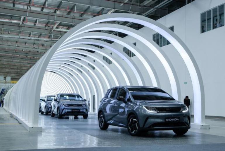 BYD Sets Record, Narrows EV Sales Gap with Tesla BYD Sets Record, Narrows EV Sales Gap with Tesla